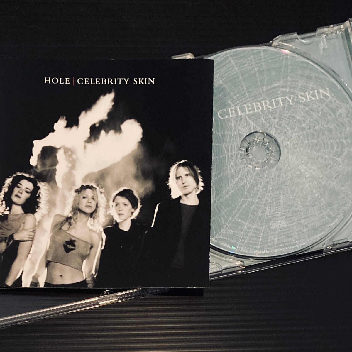 Hole "Celebrity Skin" CD (1988) – Modern Soul Records